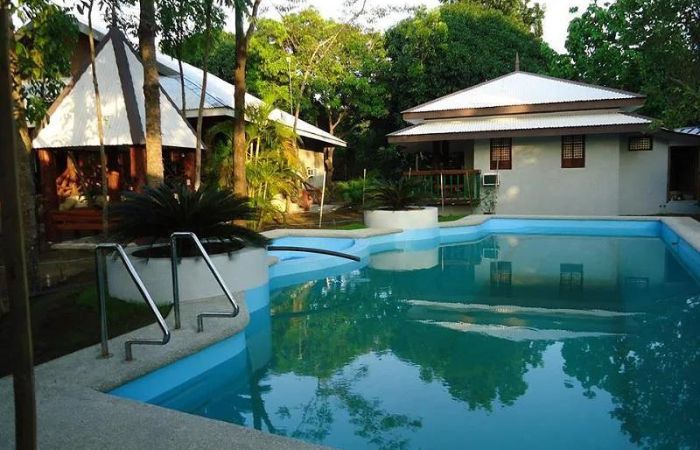 Luxurious Private Resort In Batangas – EOYS