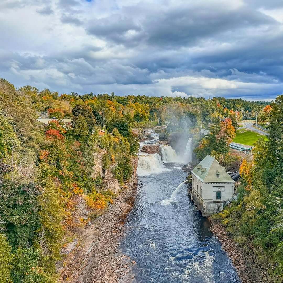 21 Unmissable Places to See Fall Foliage in Upstate New York