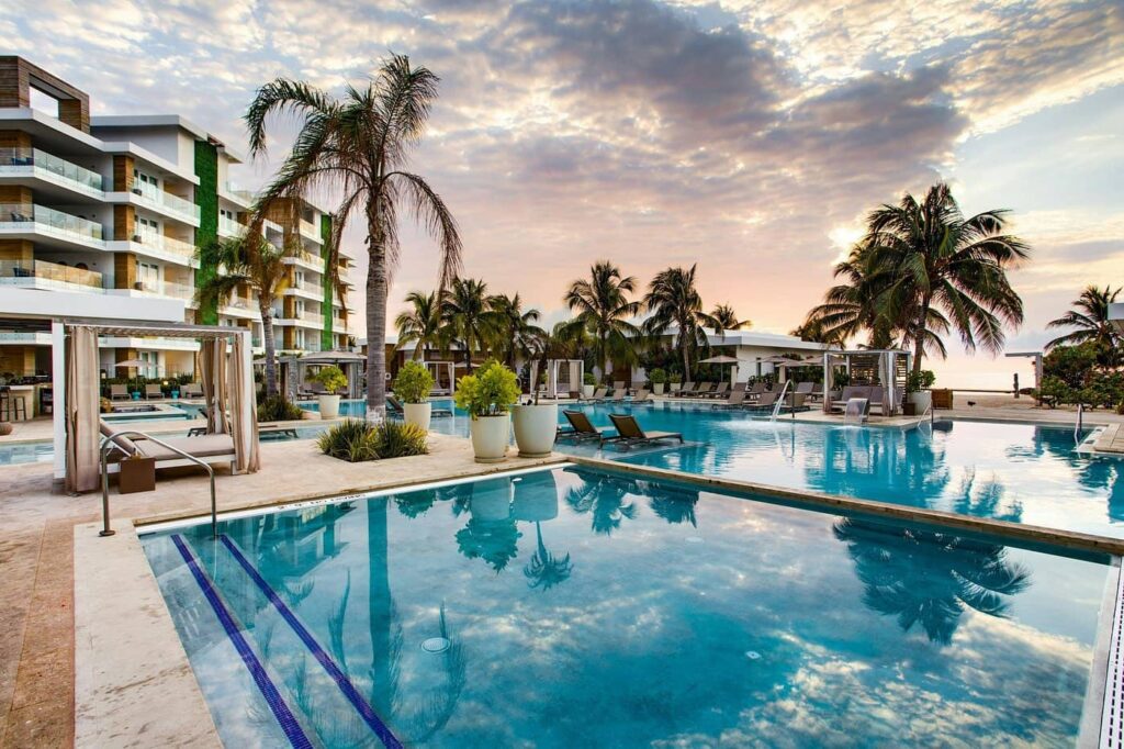 11 Top All-Inclusive Resorts in Belize For Couples and Families
