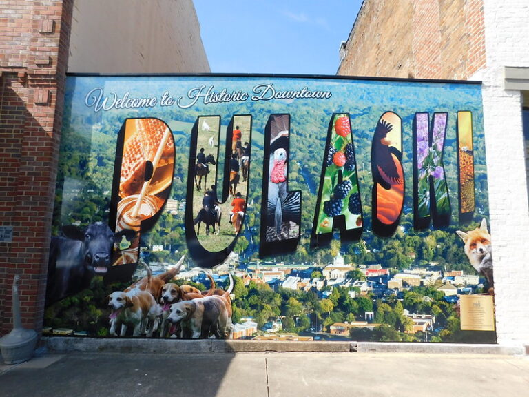 15 Delightful Small Towns in Tennessee You’ll Adore