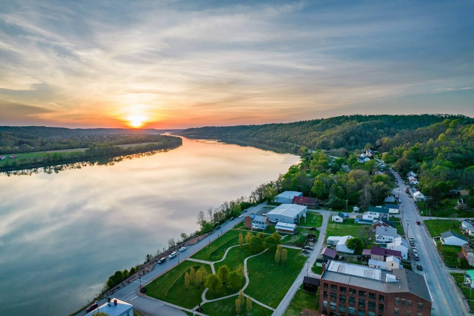 15 Best Small Towns in Ohio for an Unforgettable Visit