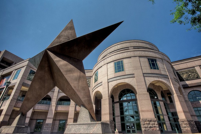 Experience 26 Cool Things to Do in Austin Texas: Lady Bird Lake & Beyond