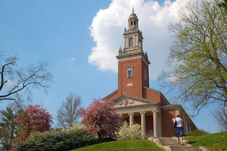 15 Best Small Towns in Ohio for an Unforgettable Visit