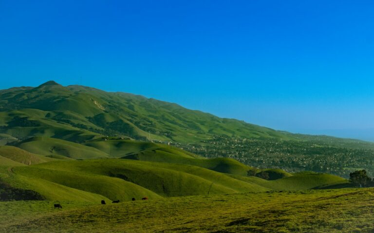 21 Beautiful Places to Travel Alone for Ultimate Freedom