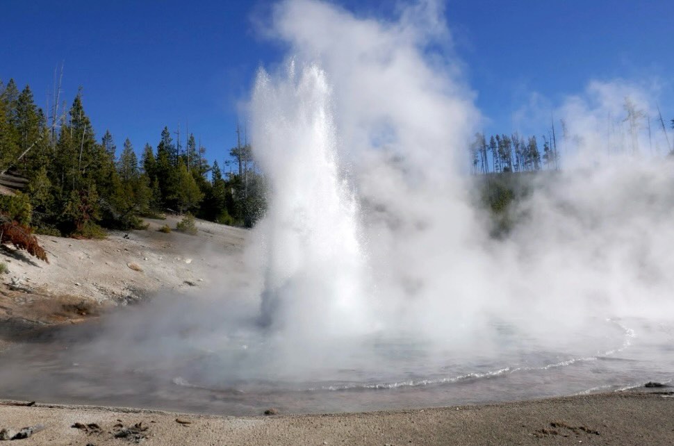 21 Best Hikes in Yellowstone National Park for an Epic Wyoming Adventure