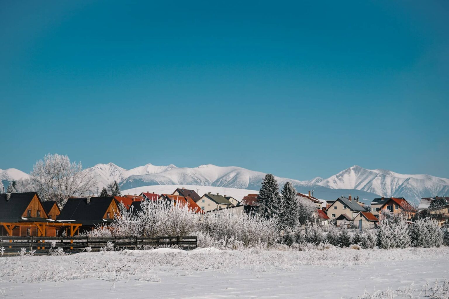 21 Beautiful Snowy Places to Travel for Winter Magic